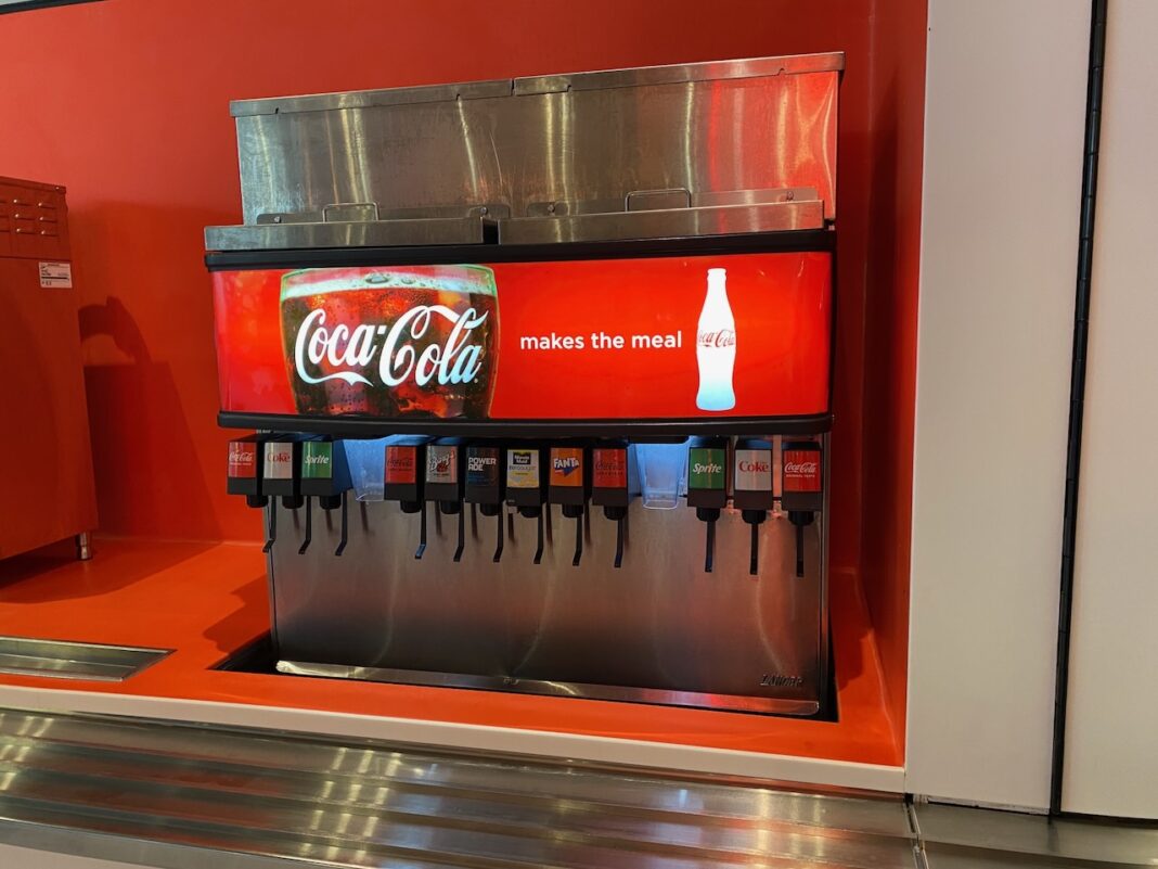 Where to get Free Drink Refills at Disney World - Steps to Magic